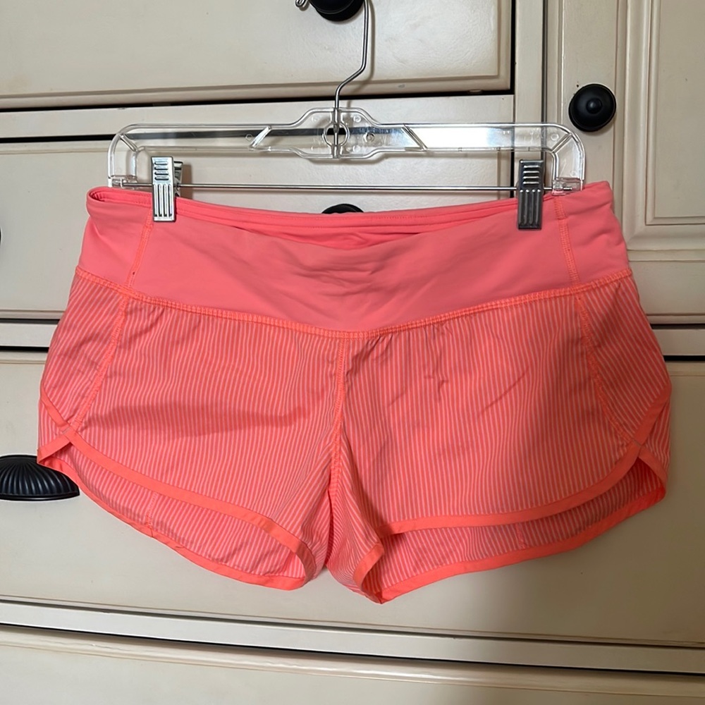 Lululemon Low Rise Shorts Gem
